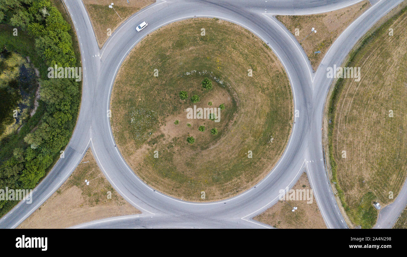 Aerial view of roundabout hi-res stock photography and images - Alamy