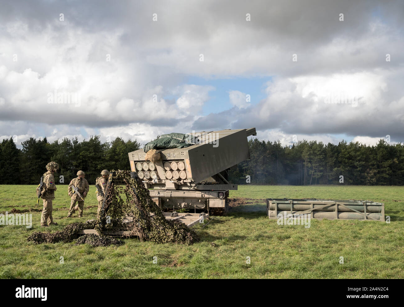 With the 26 regiment royal artillery hi-res stock photography and ...