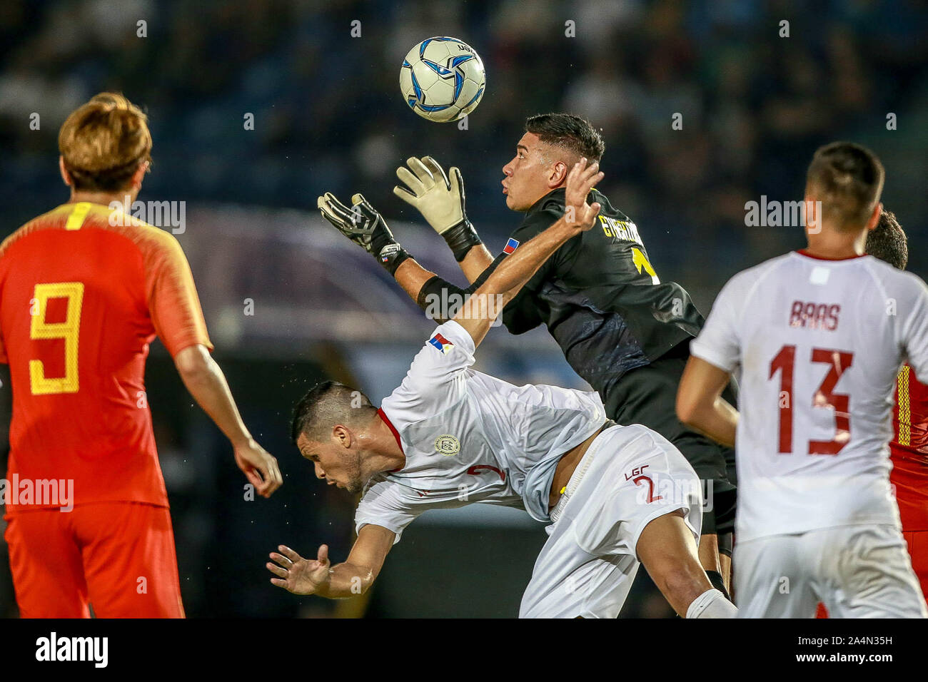 Bacolod, Philippines. 15th Oct, 2019. Goalkeeper Neil Leonard Etheridge ...