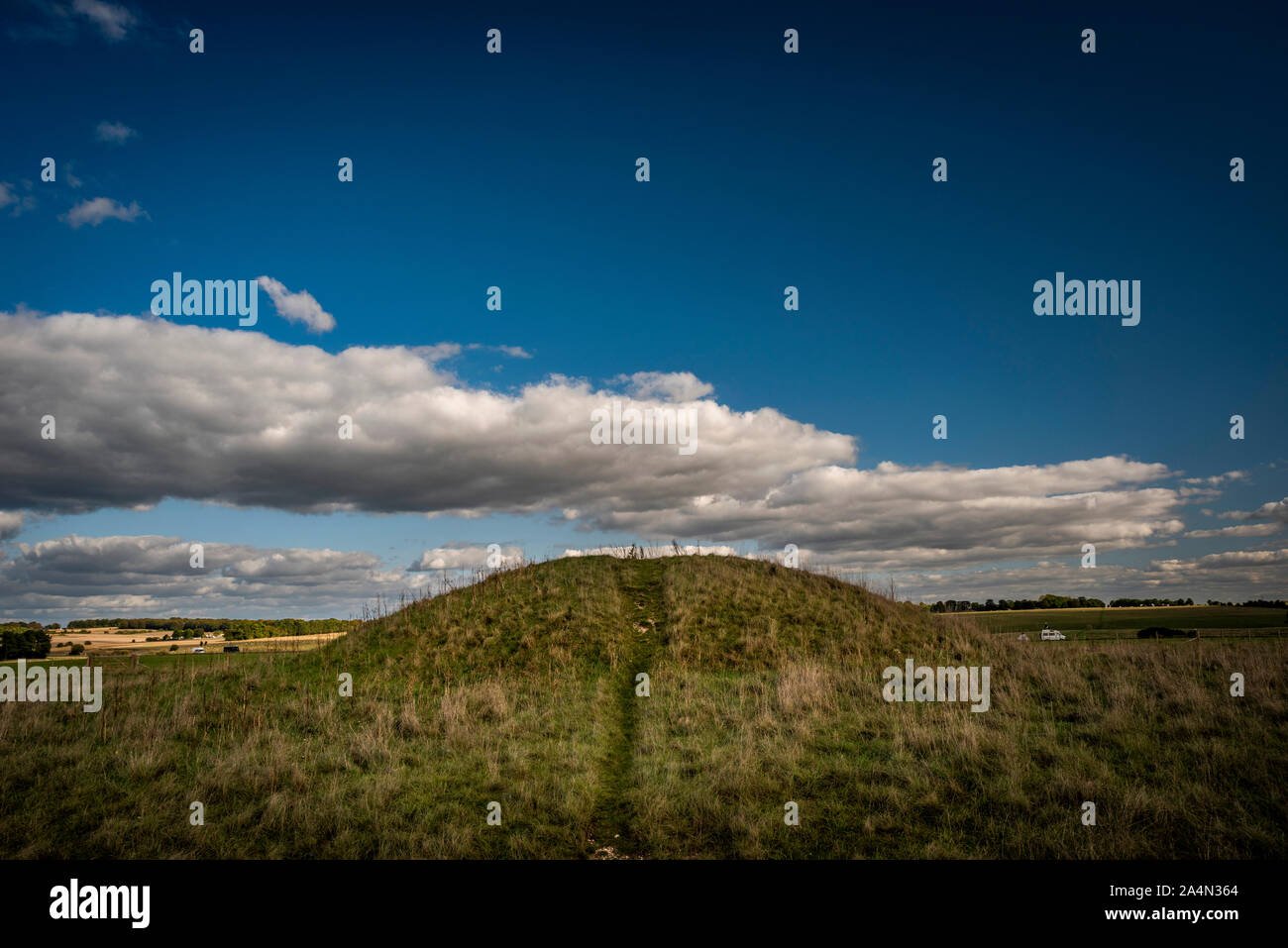 Bronze age barrows england hi-res stock photography and images - Alamy
