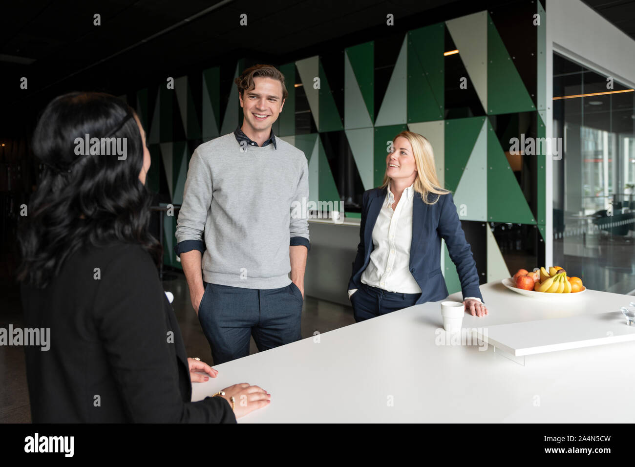 Leadership smiling communication standing hi-res stock photography and images - Alamy