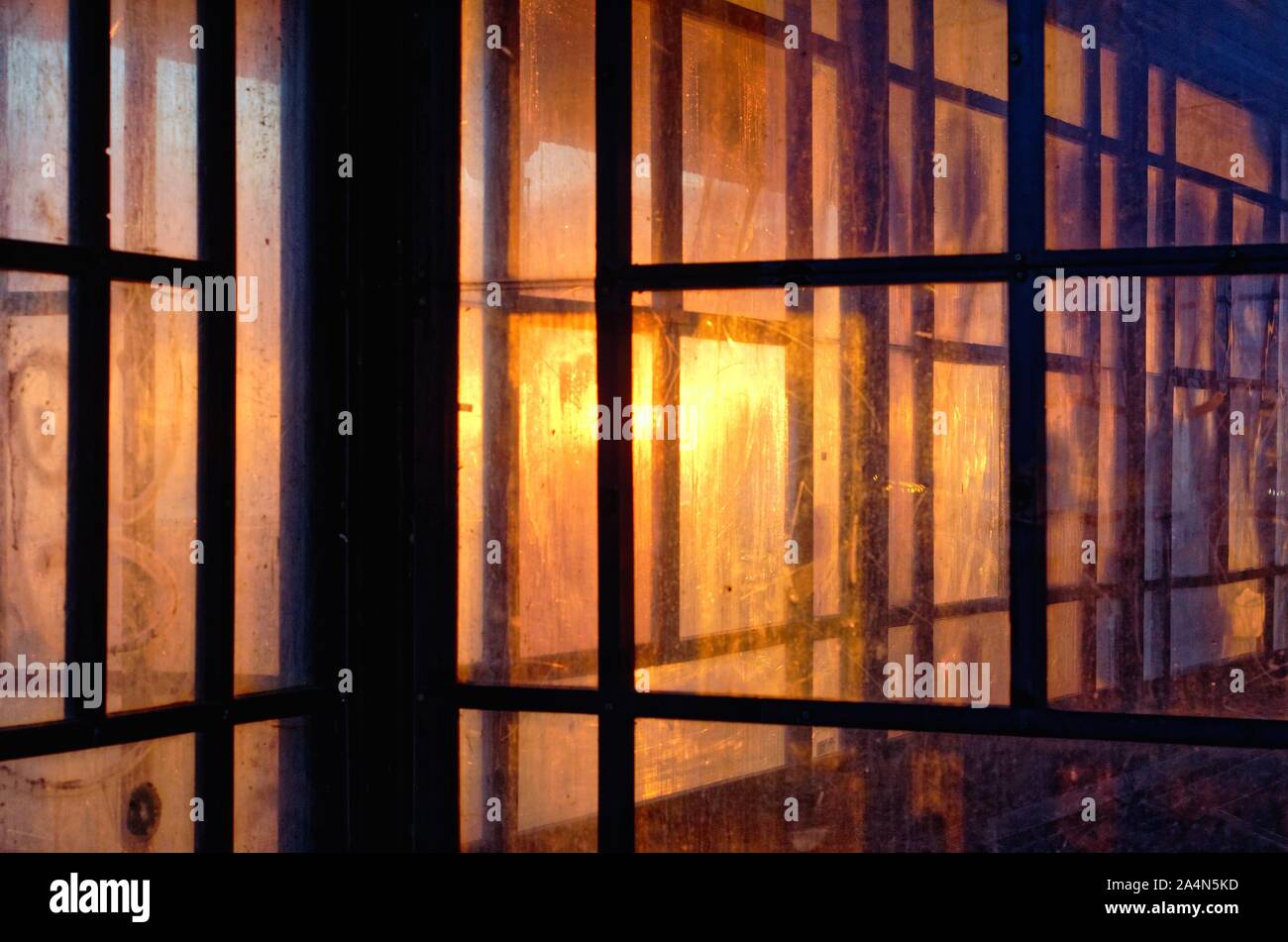 Sunset through glass hi-res stock photography and images - Alamy