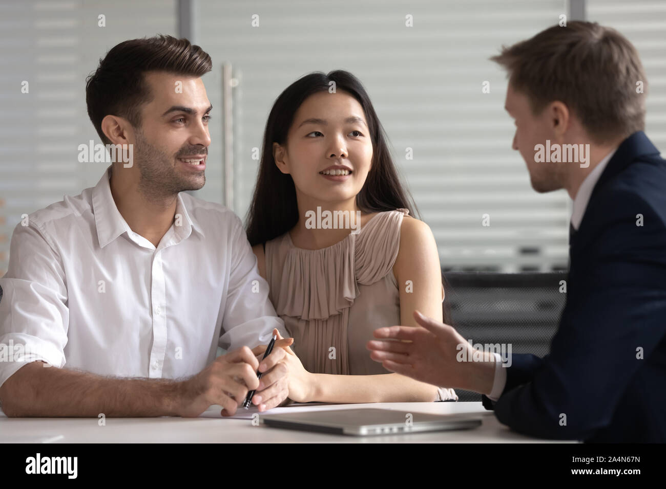 Chinese banker hi-res stock photography and images - Alamy