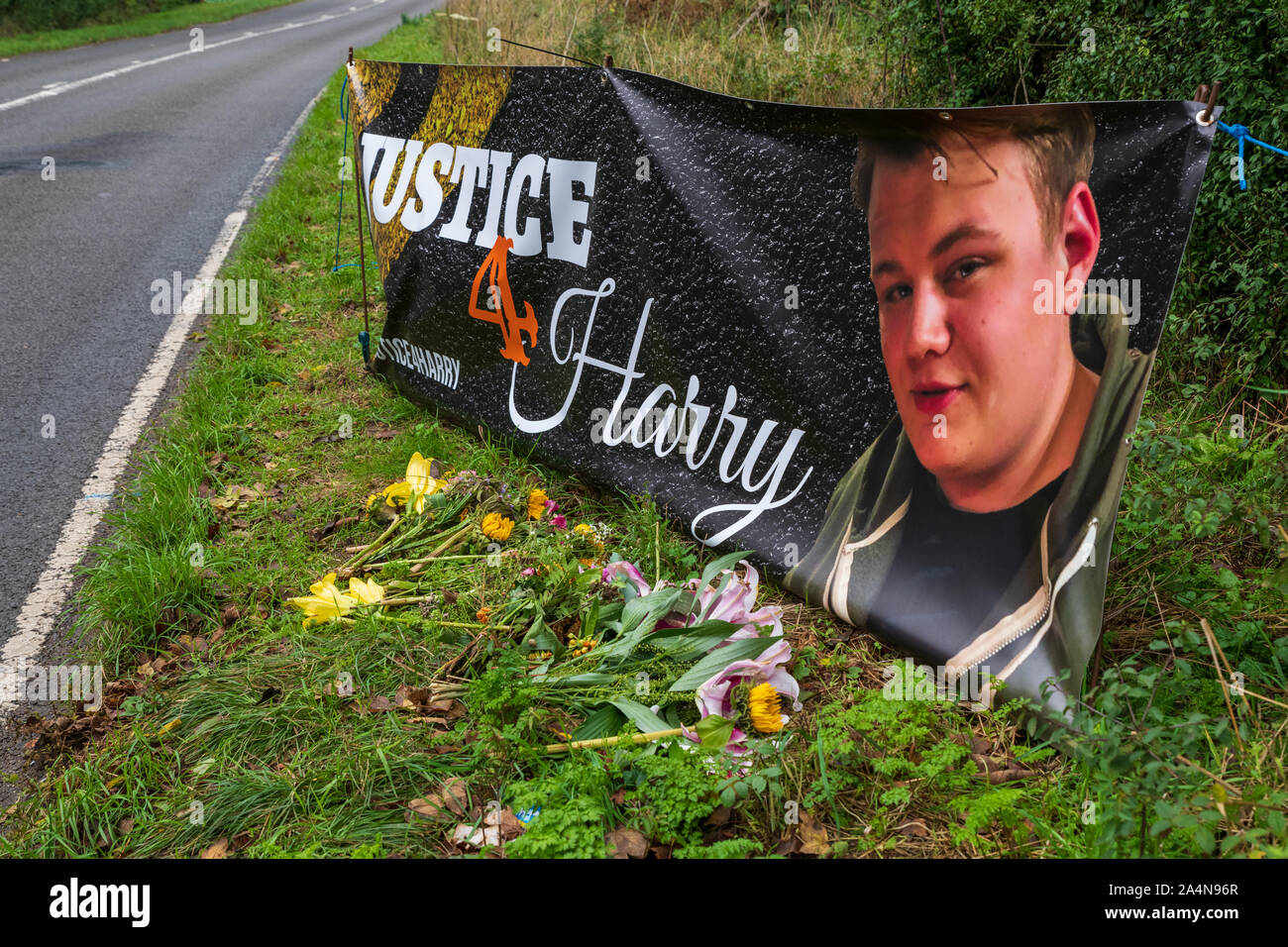 Harry Dunn / RAF Croughton: A 19-year-old British teenager who was ...