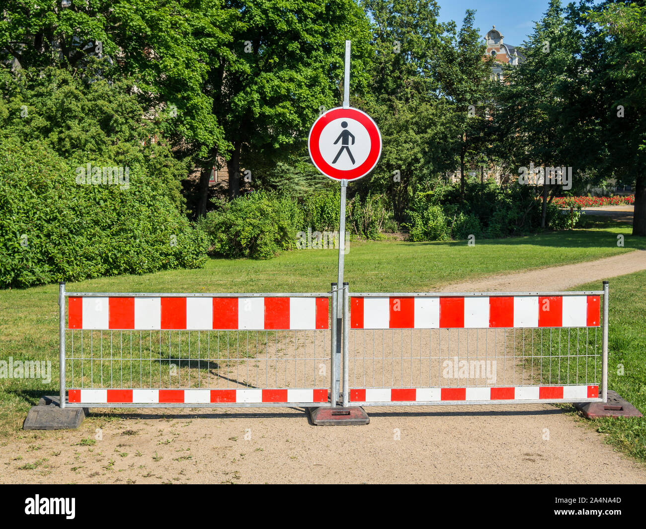 Barricade footpath barricade hi-res stock photography and images - Alamy