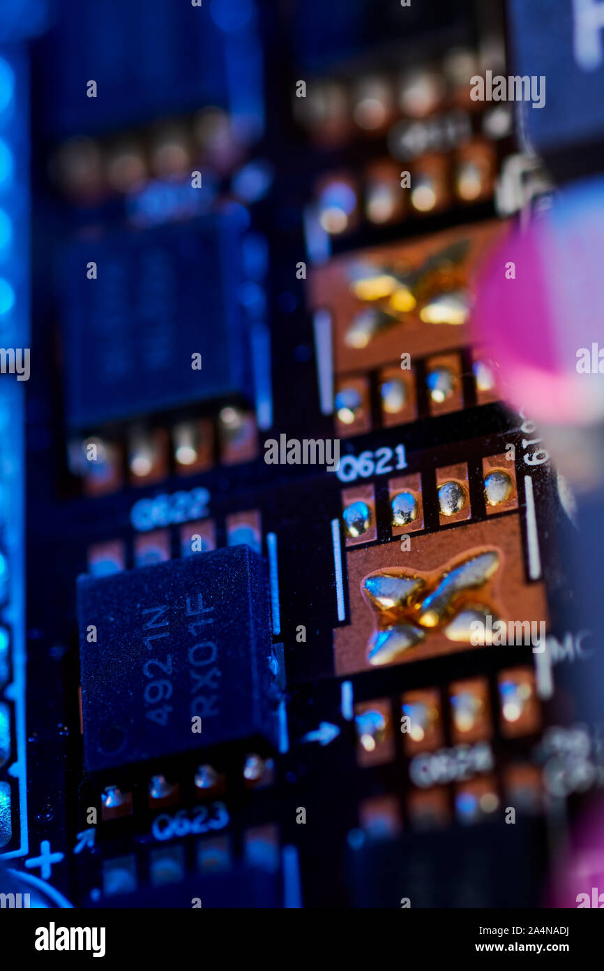 High tech mother board with chip components marco Stock Photo - Alamy