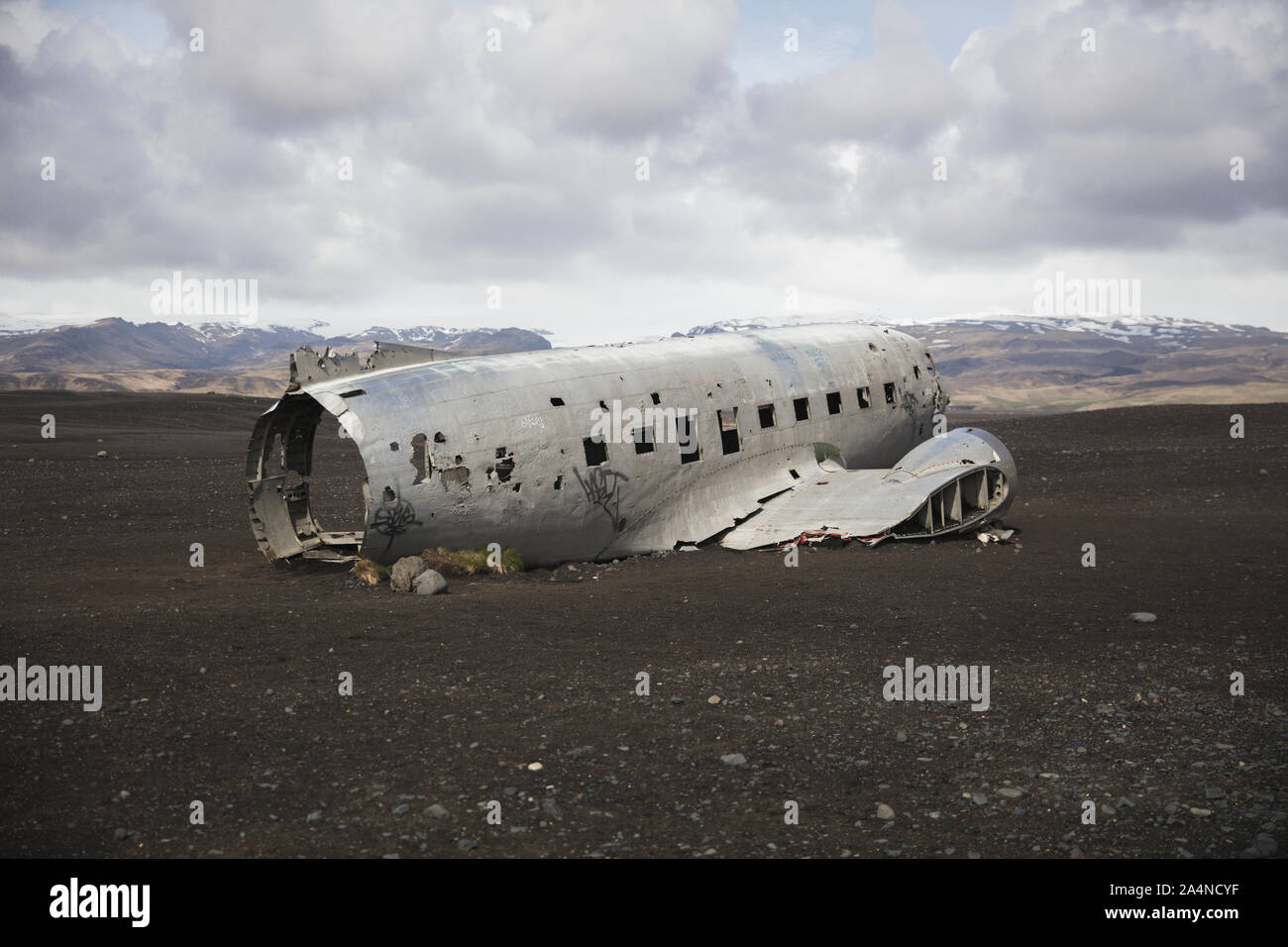 Broken airplane hi-res stock photography and images - Alamy