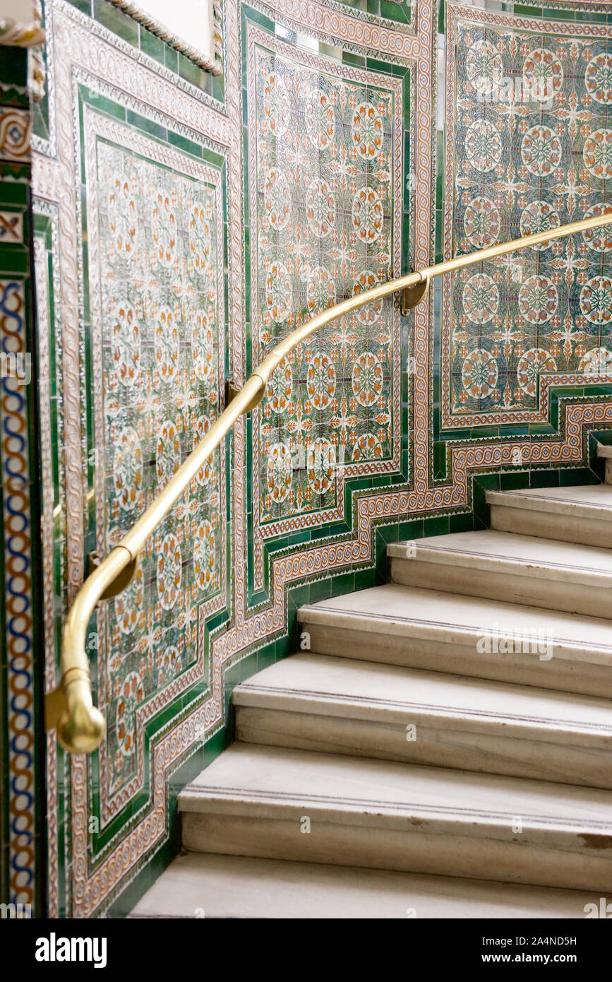 Tiles and curved stairs hi-res stock photography and images - Alamy