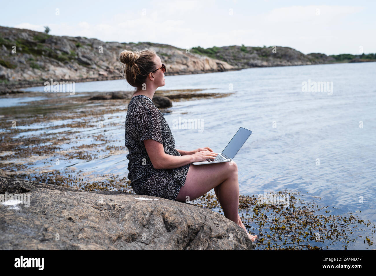 Bladder wrack woman hi-res stock photography and images - Alamy