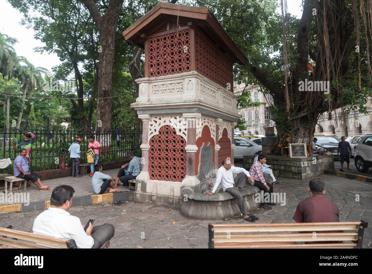 Seth Gangalal V. Mulji Nandlal Pyau (water fountain) at Horniman Circle ...