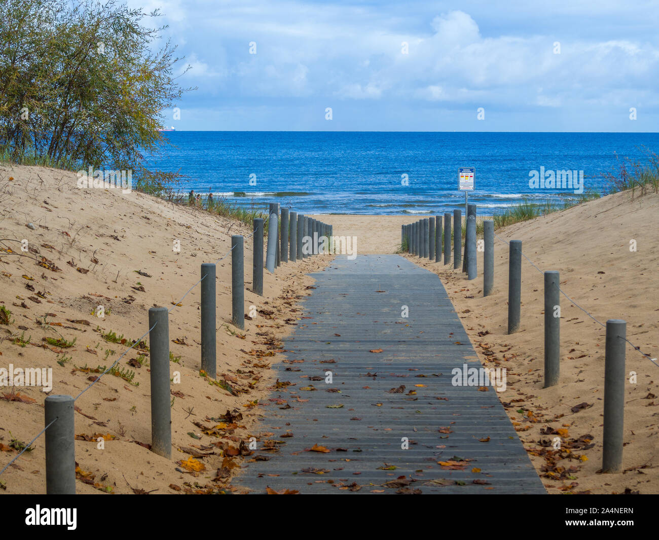 Baltic Sea bridge to the beach Stock Photo - Alamy