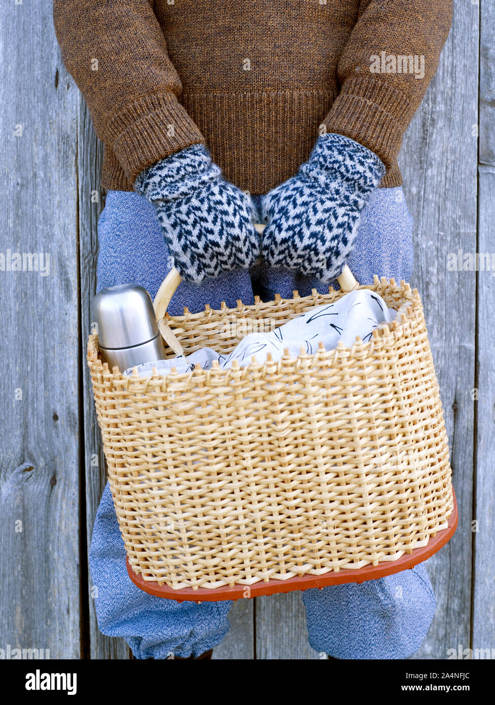 Basket carry hi-res stock photography and images - Alamy