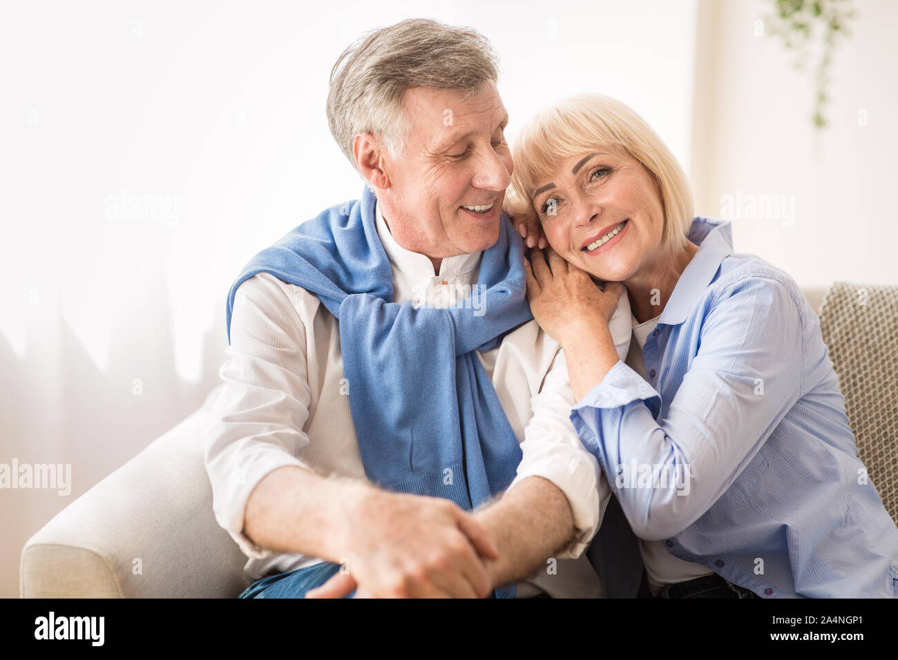 Mature people enjoying rest hi-res stock photography and images - Alamy