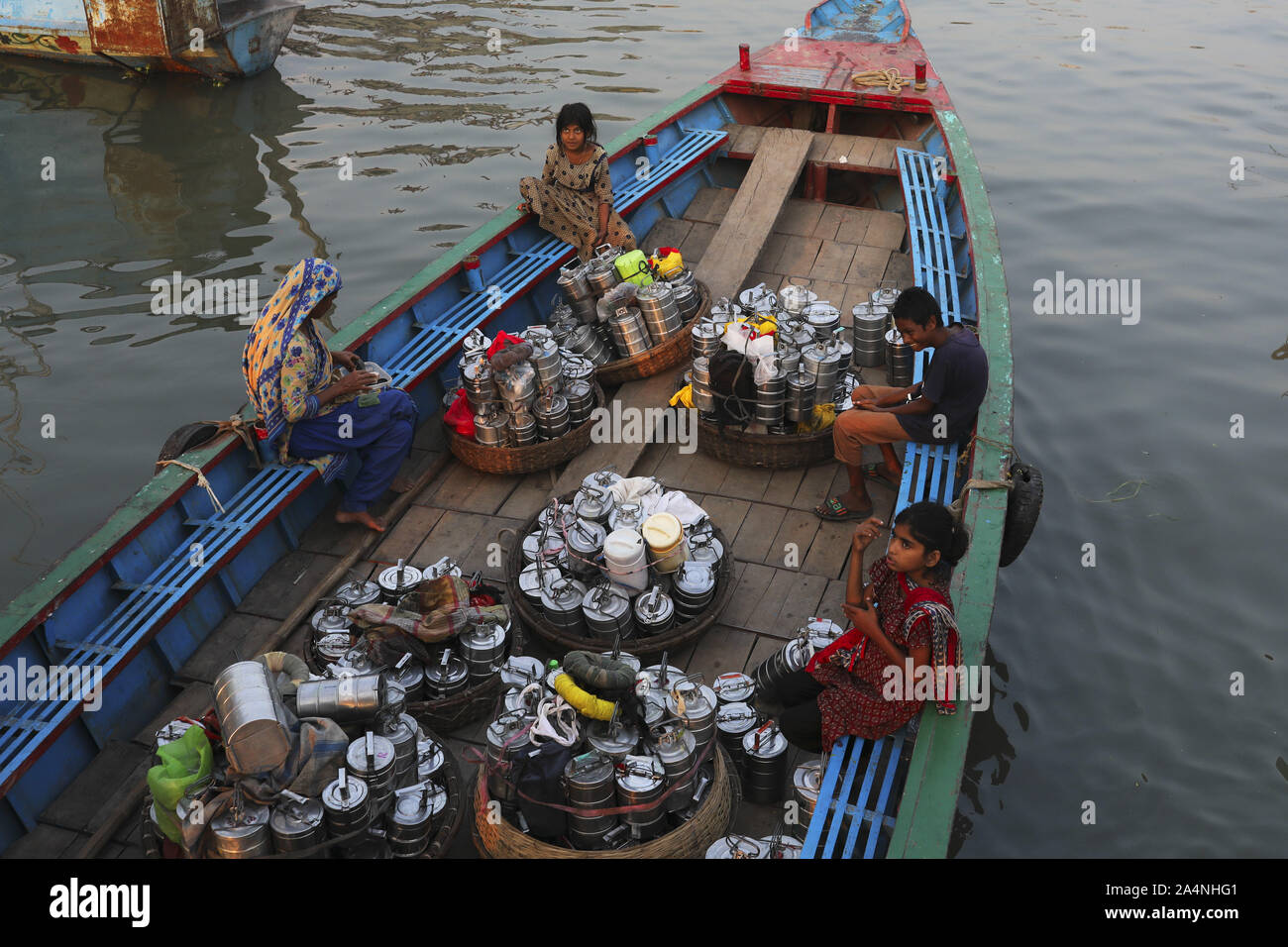 Dhaka, Bangladesh. 15th Oct, 2019. Rohan(8), Rabbi(7), Aisha(6), Sohan ...