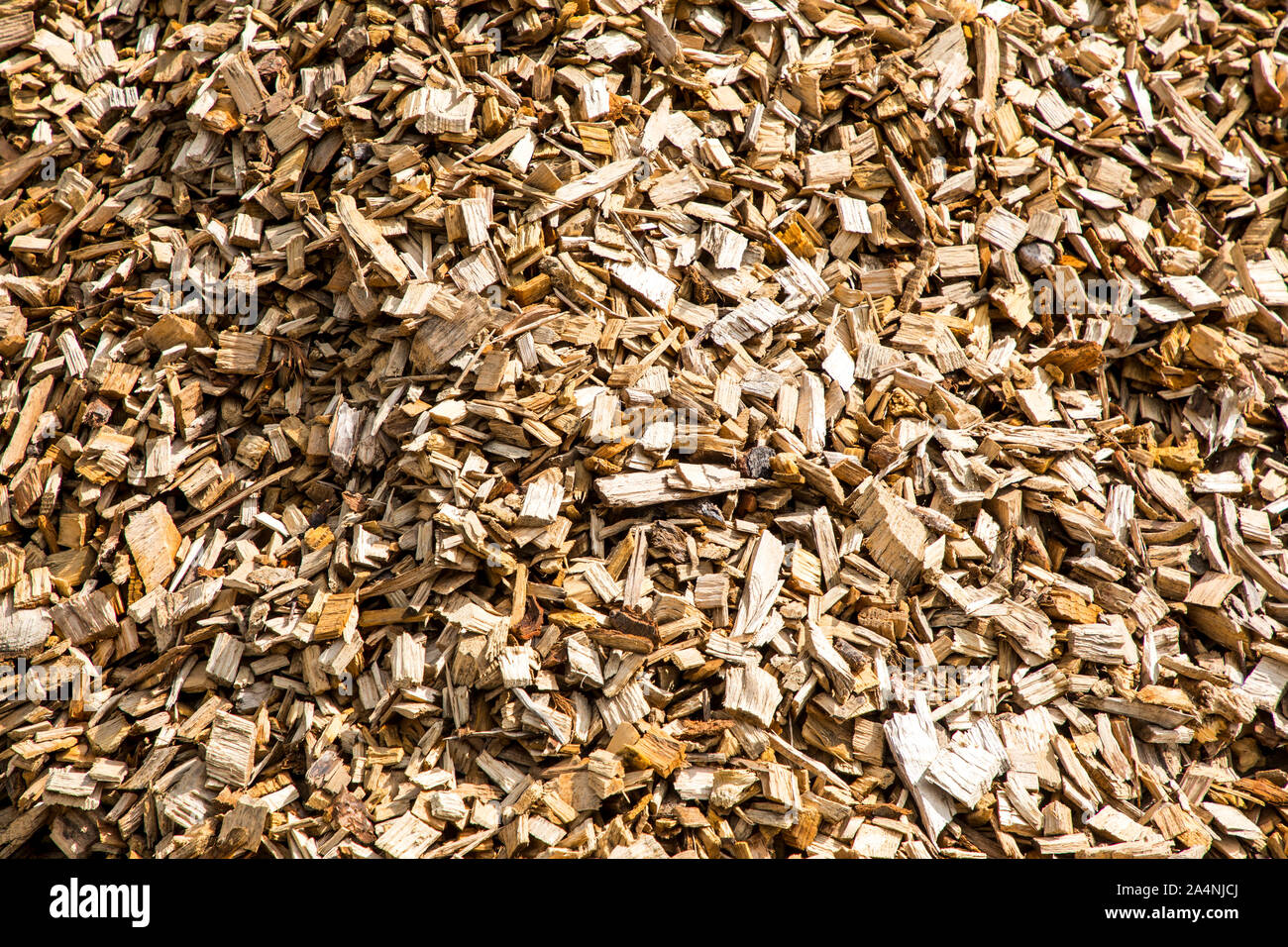 Wood chips, wood chippings, from waste wood Stock Photo - Alamy