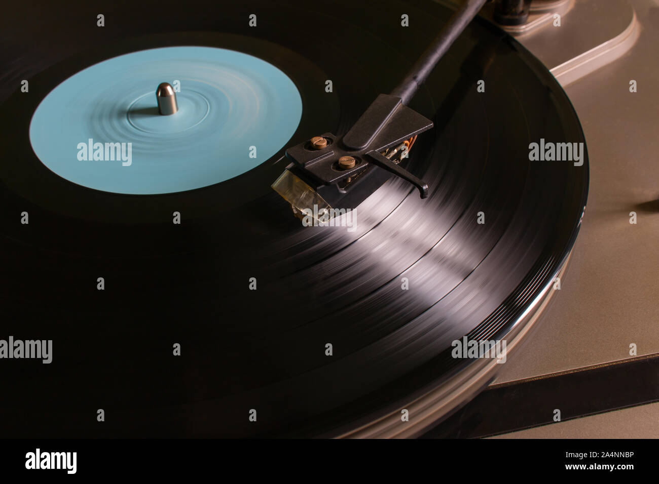 Rotating on turntable hi-res stock photography and images - Alamy