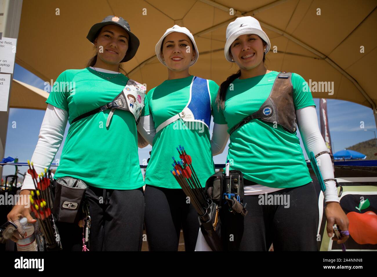 Alejandra Valencia,Aida Roman y Mariana Avitia ,durante su prticipacion ...