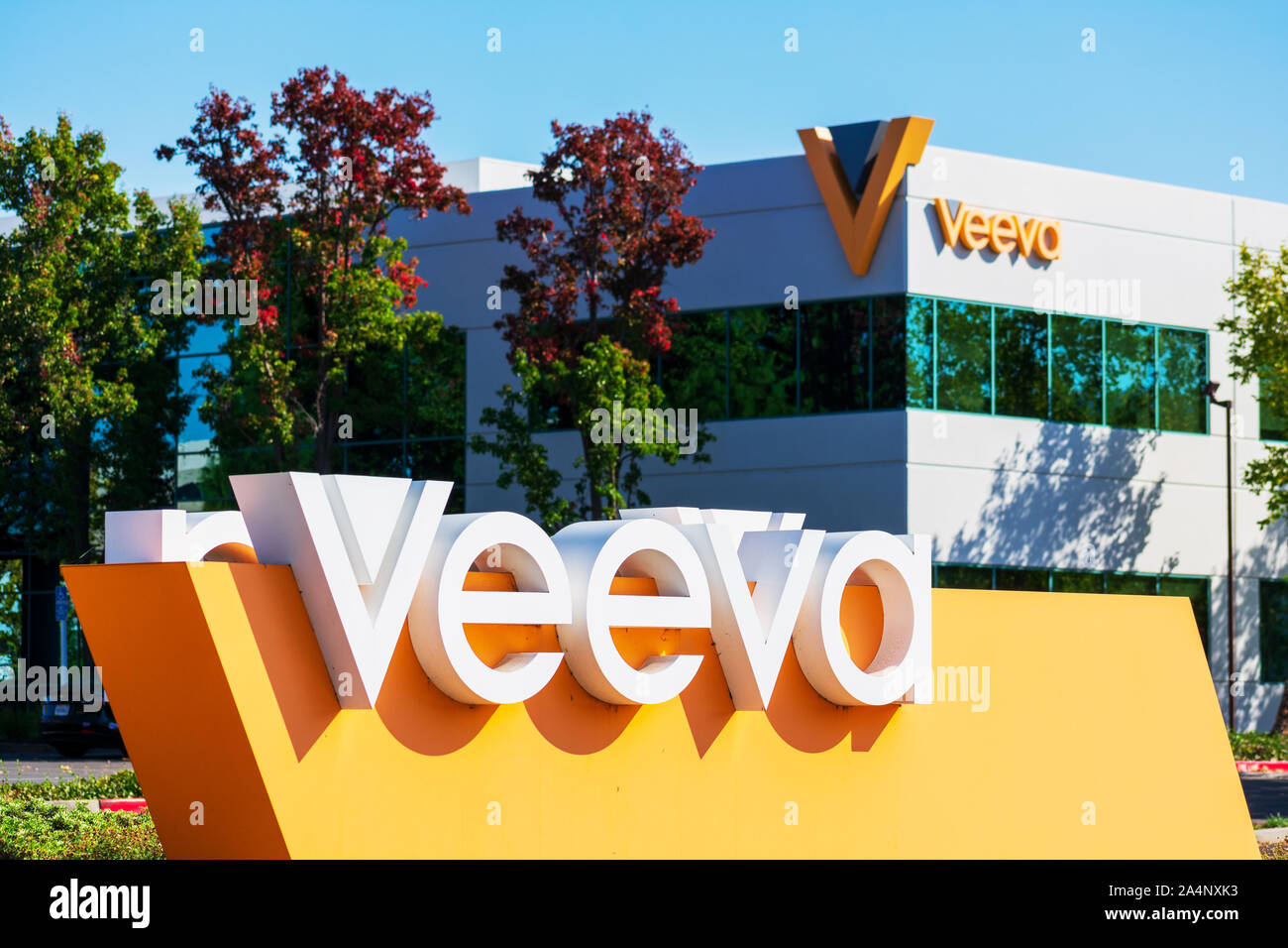 Information sciences campus hi-res stock photography and images - Alamy