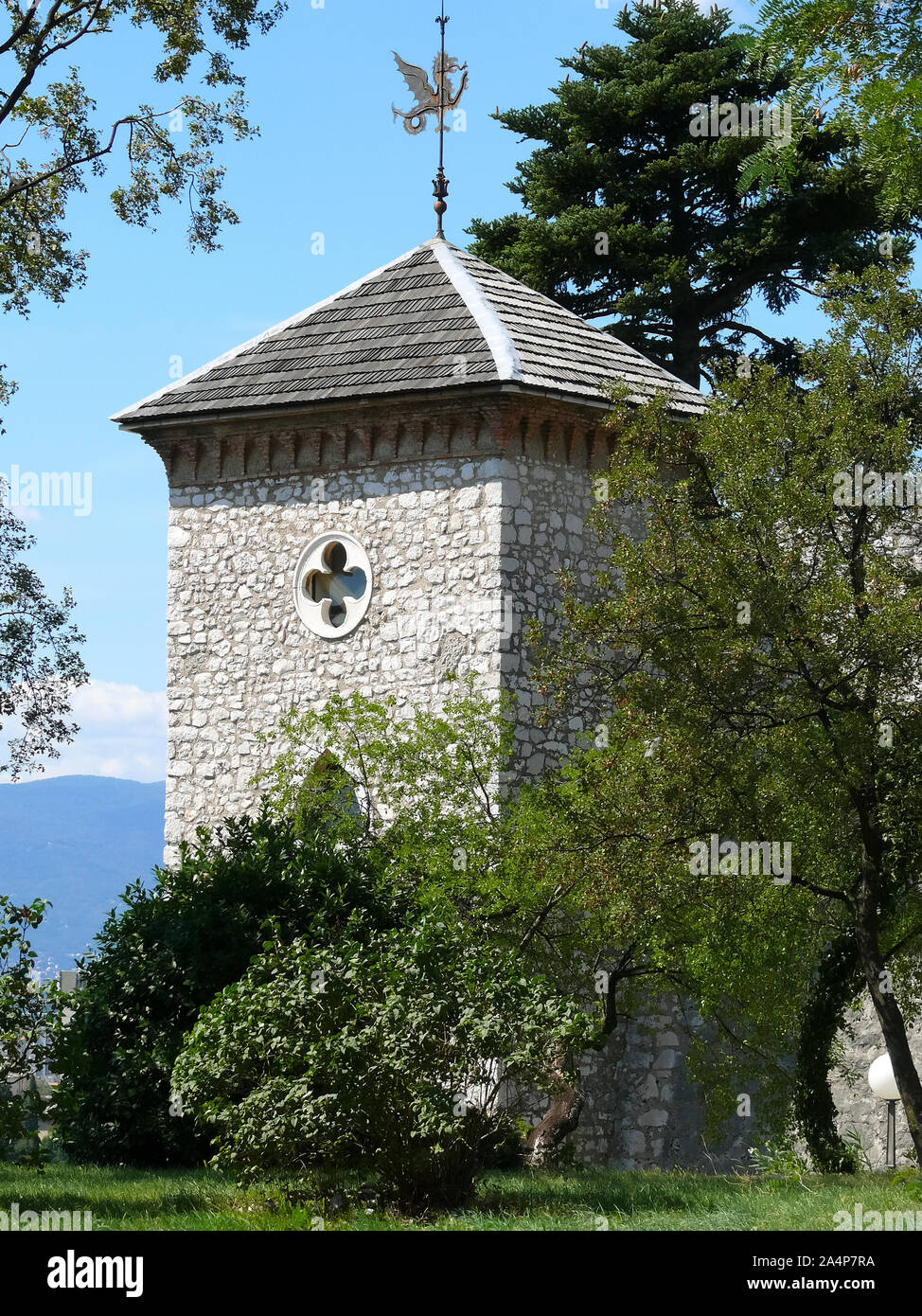 Gradina castle hi-res stock photography and images - Alamy