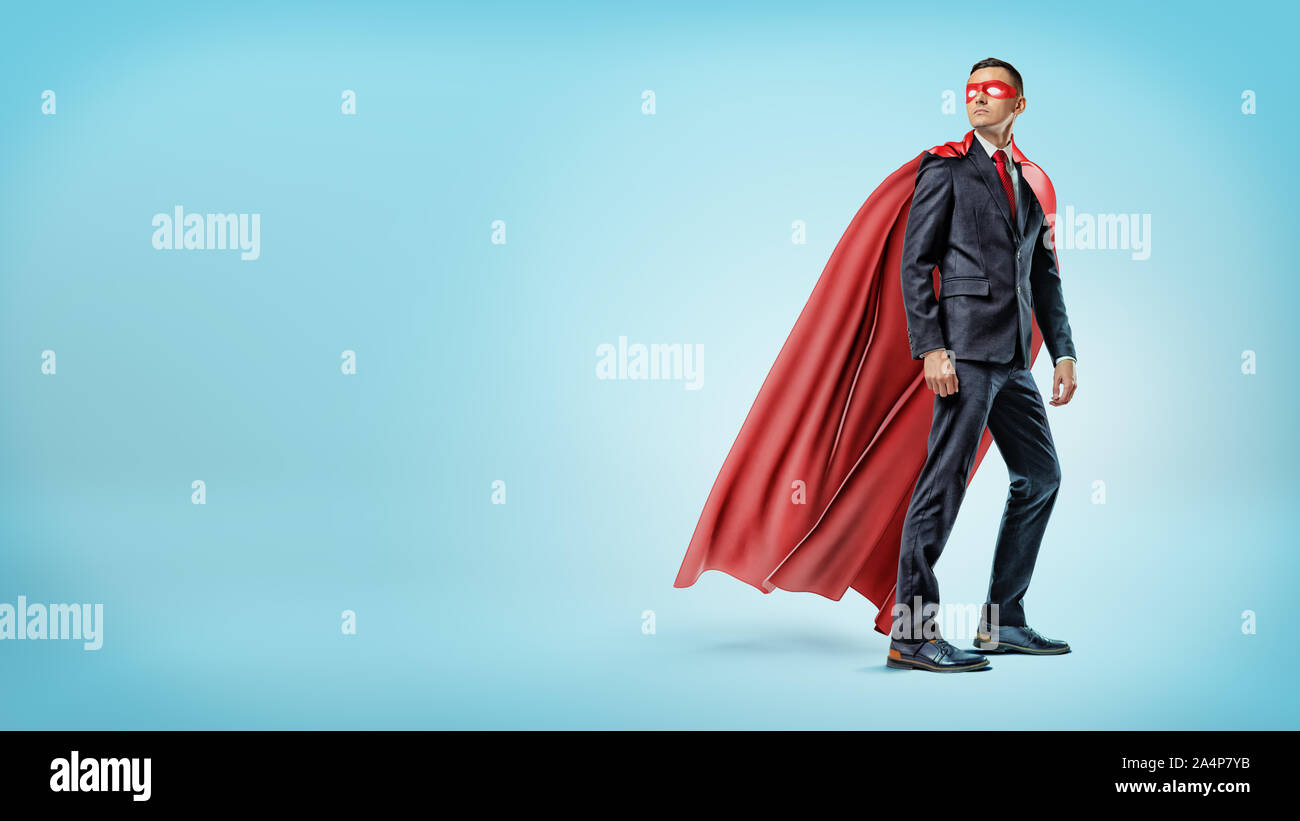 Manager looking over shoulder hi-res stock photography and images - Alamy