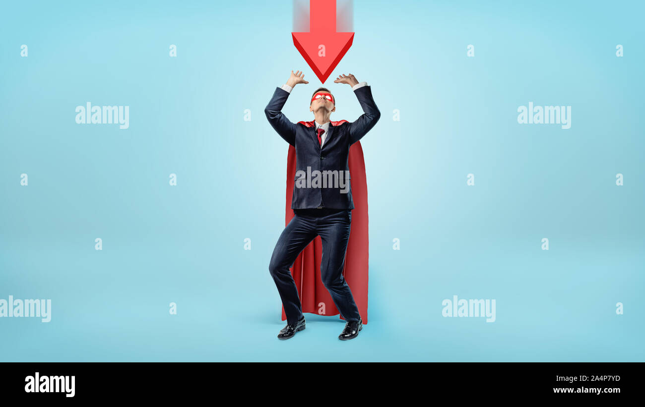 Cowering man hi-res stock photography and images - Alamy