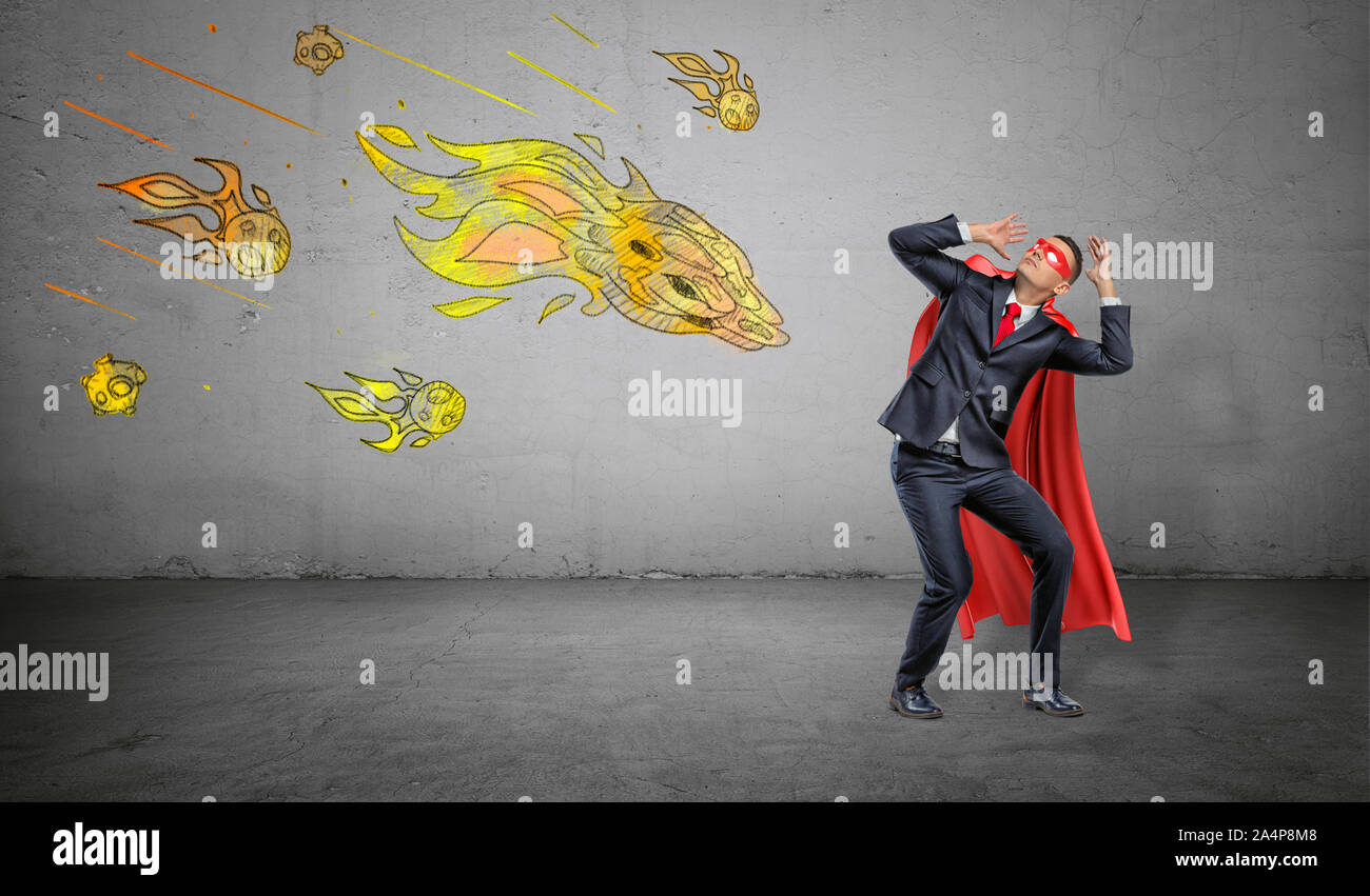 Cowering man hi-res stock photography and images - Alamy