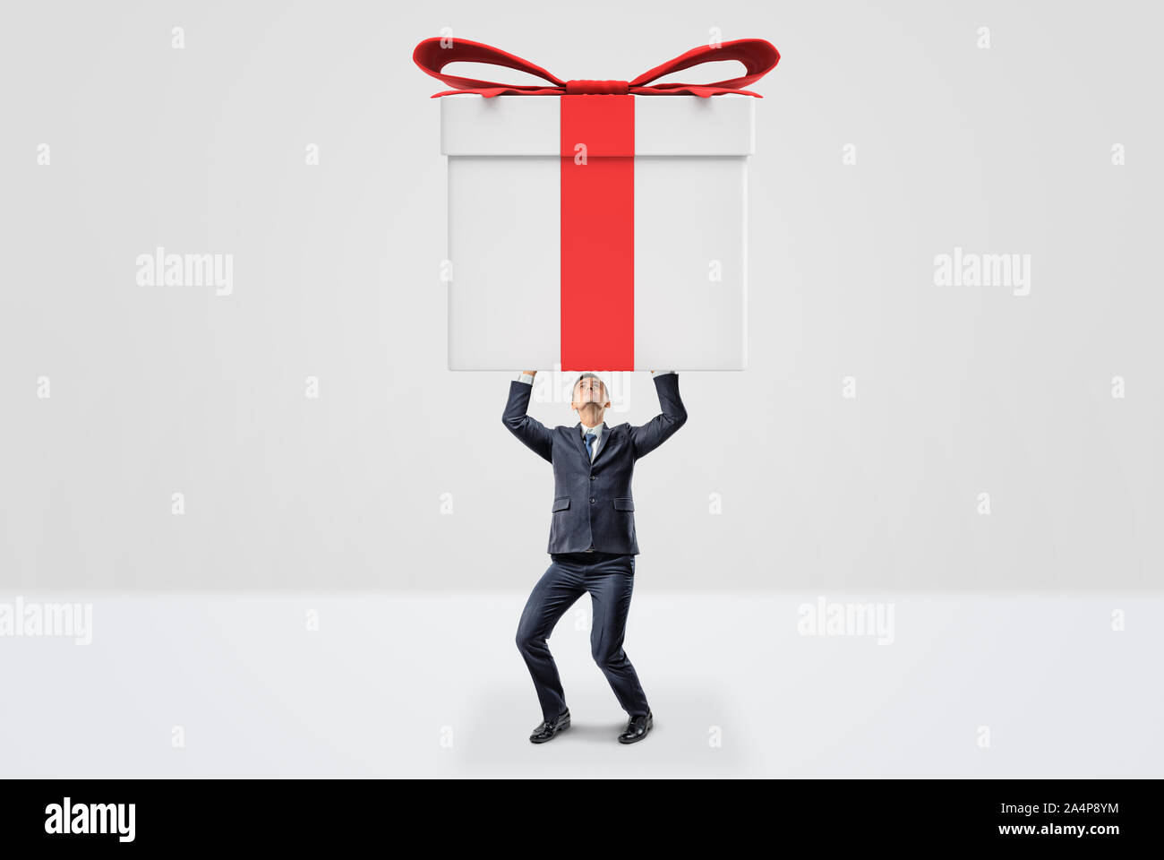 Man holding small gift box hi-res stock photography and images - Alamy