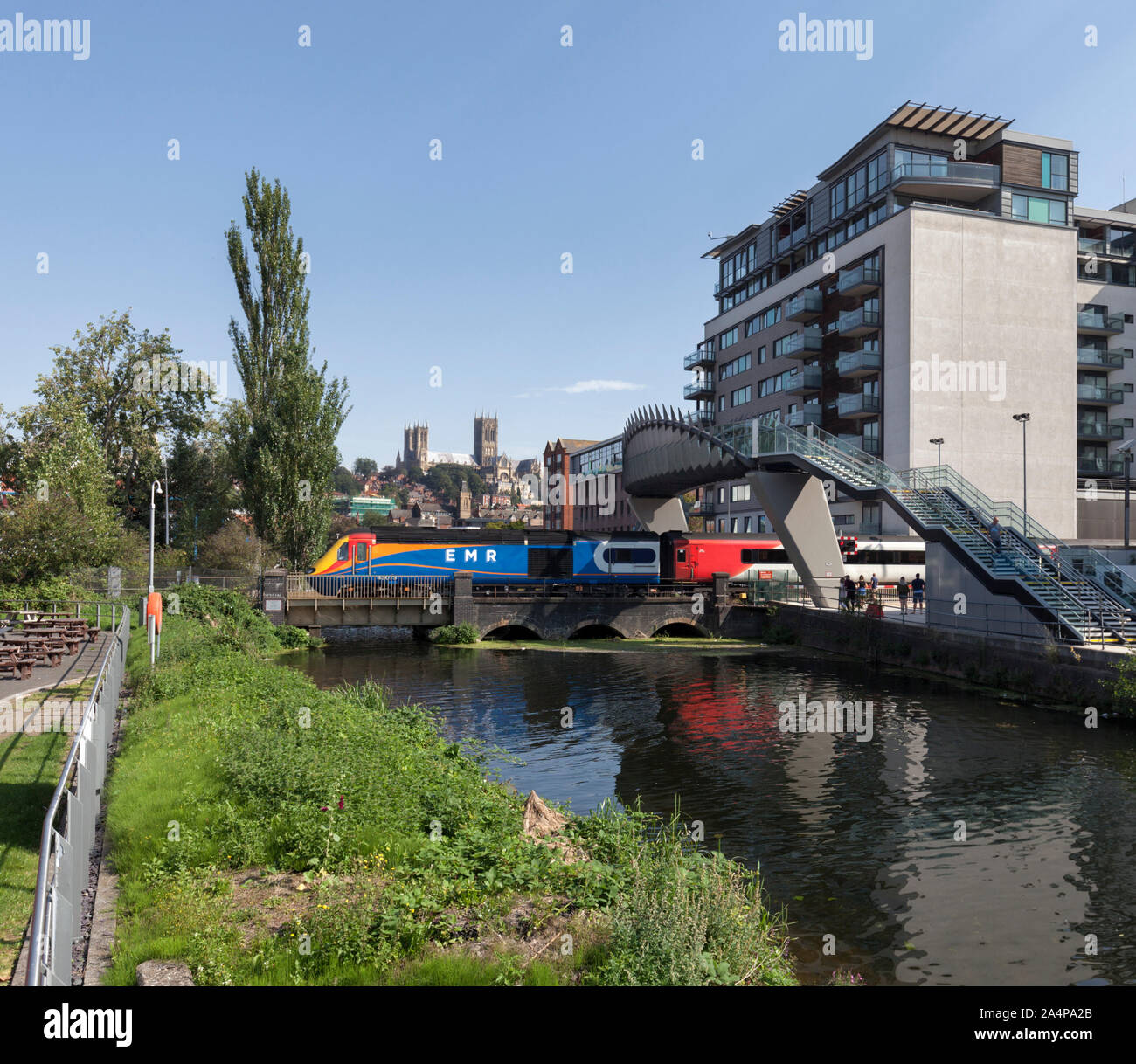 EMR intercity 125 class 43 power car crossing the river at Lincoln ...