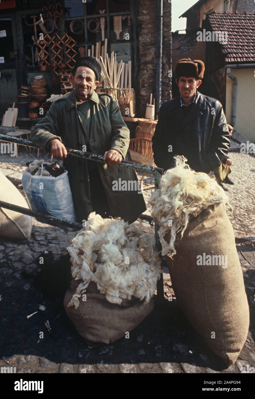 Wool merchants hi-res stock photography and images - Alamy