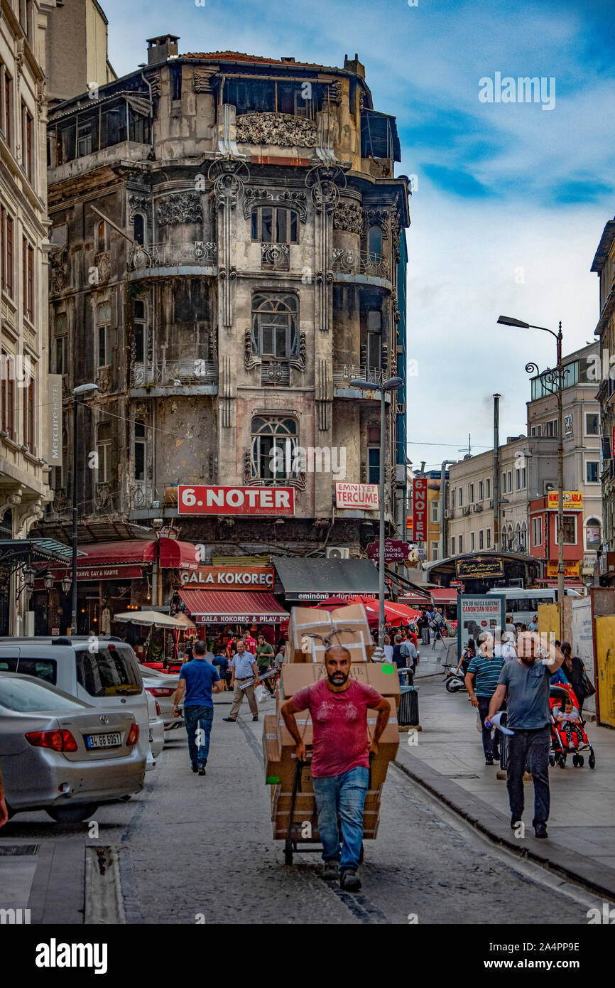 Busy street scene in Istanbul, Turkey Stock Photo - Alamy