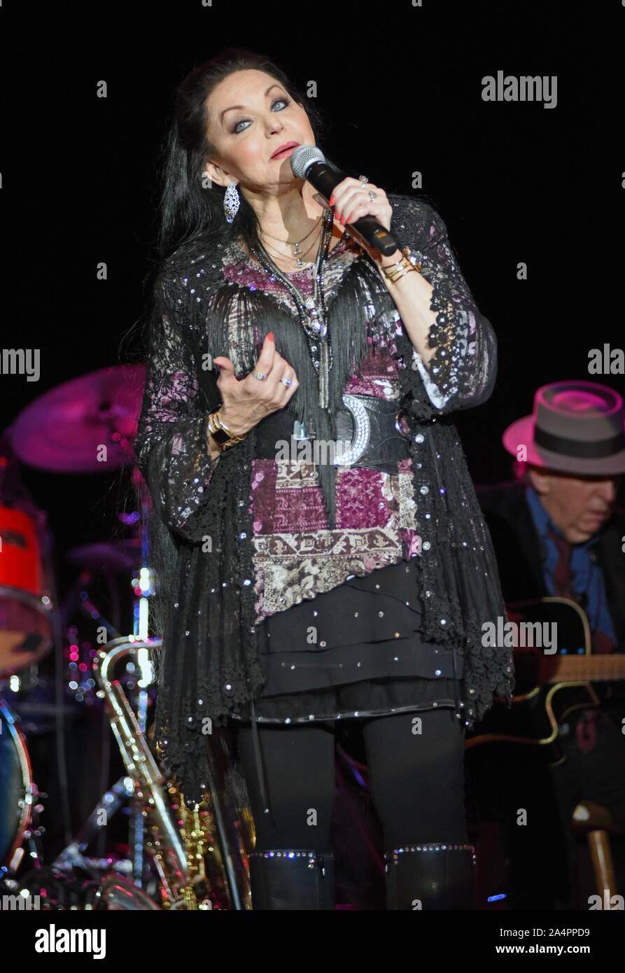 Gayle live concert hi-res stock photography and images - Alamy