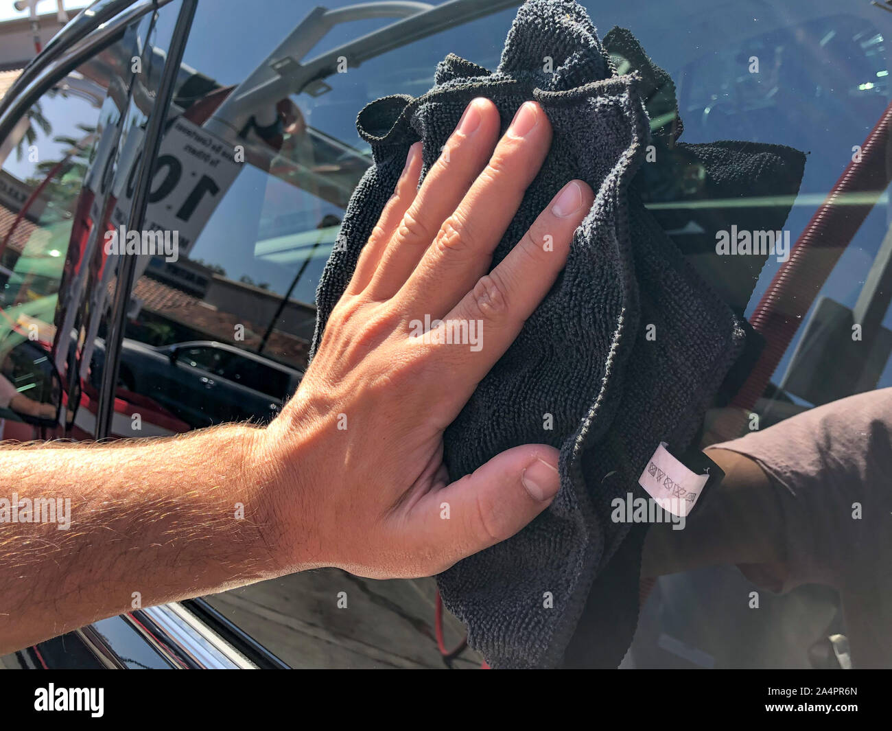 Hand washing a car hi-res stock photography and images - Alamy