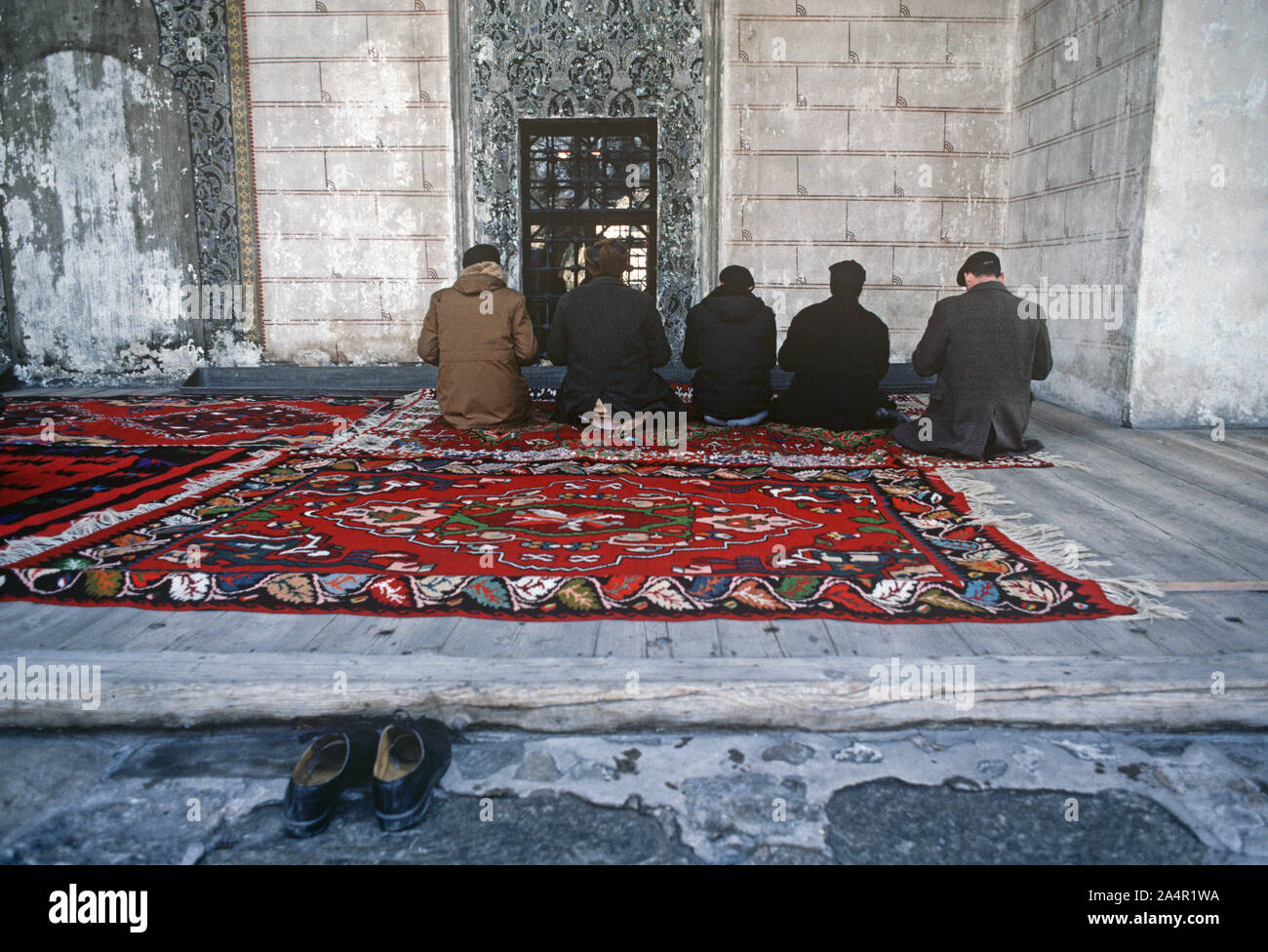 Bosnian Muslim men in Sarajevo mosque. former Yugoslavia Stock Photo ...