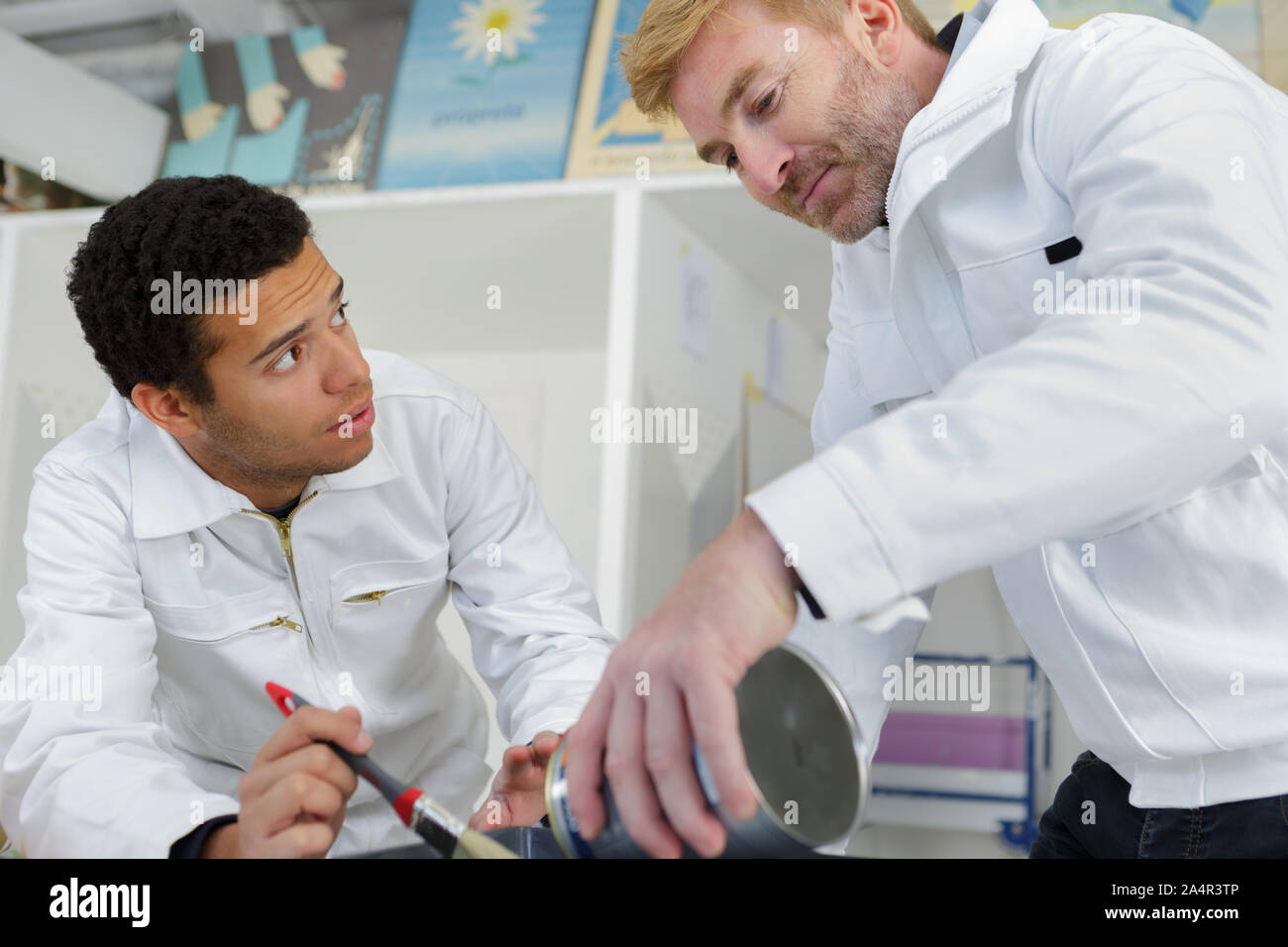 learning how to mix the paint Stock Photo - Alamy