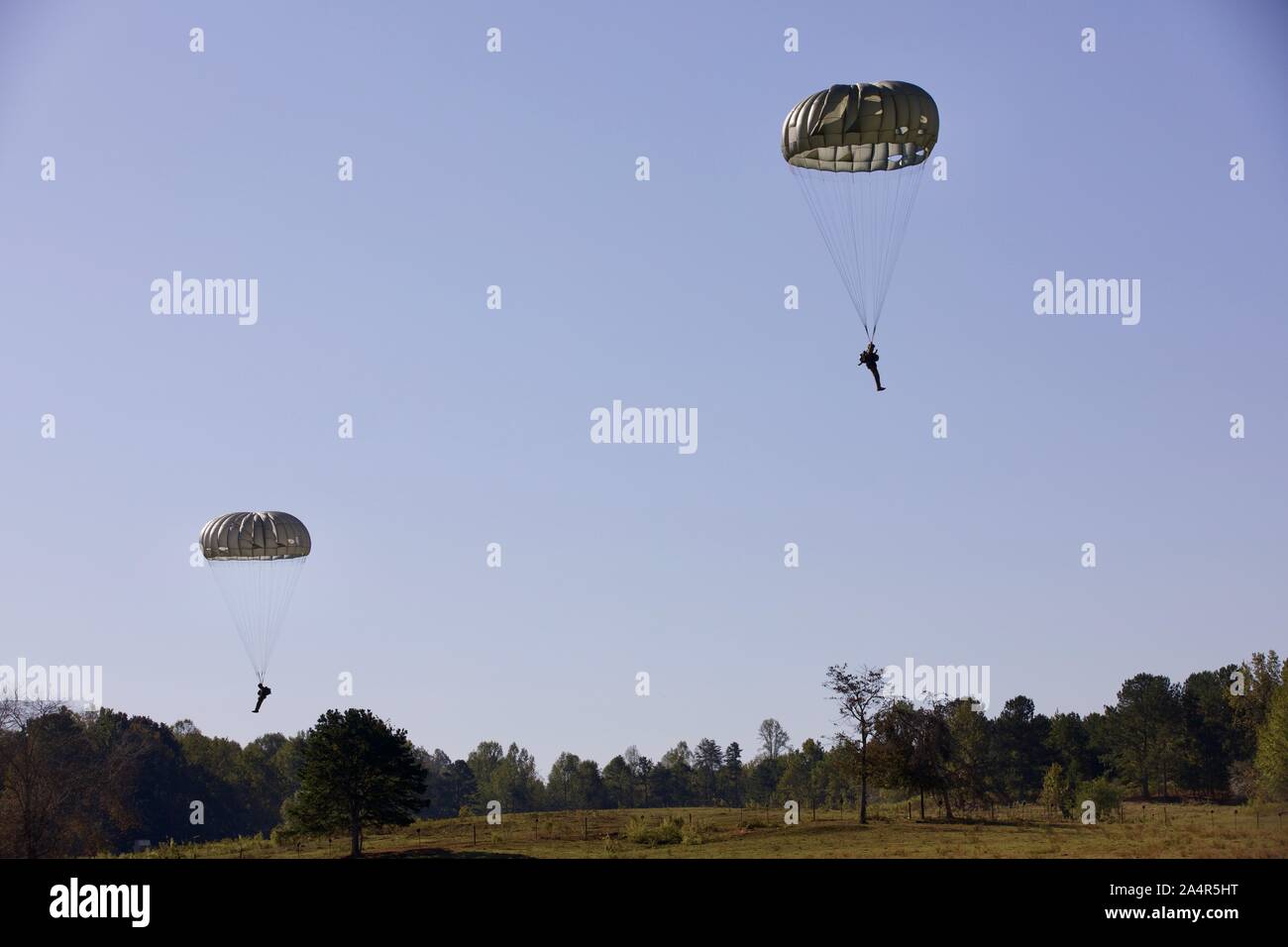 Two U.S. Army Rangers, assigned to the 5th Ranger Training Battalion ...