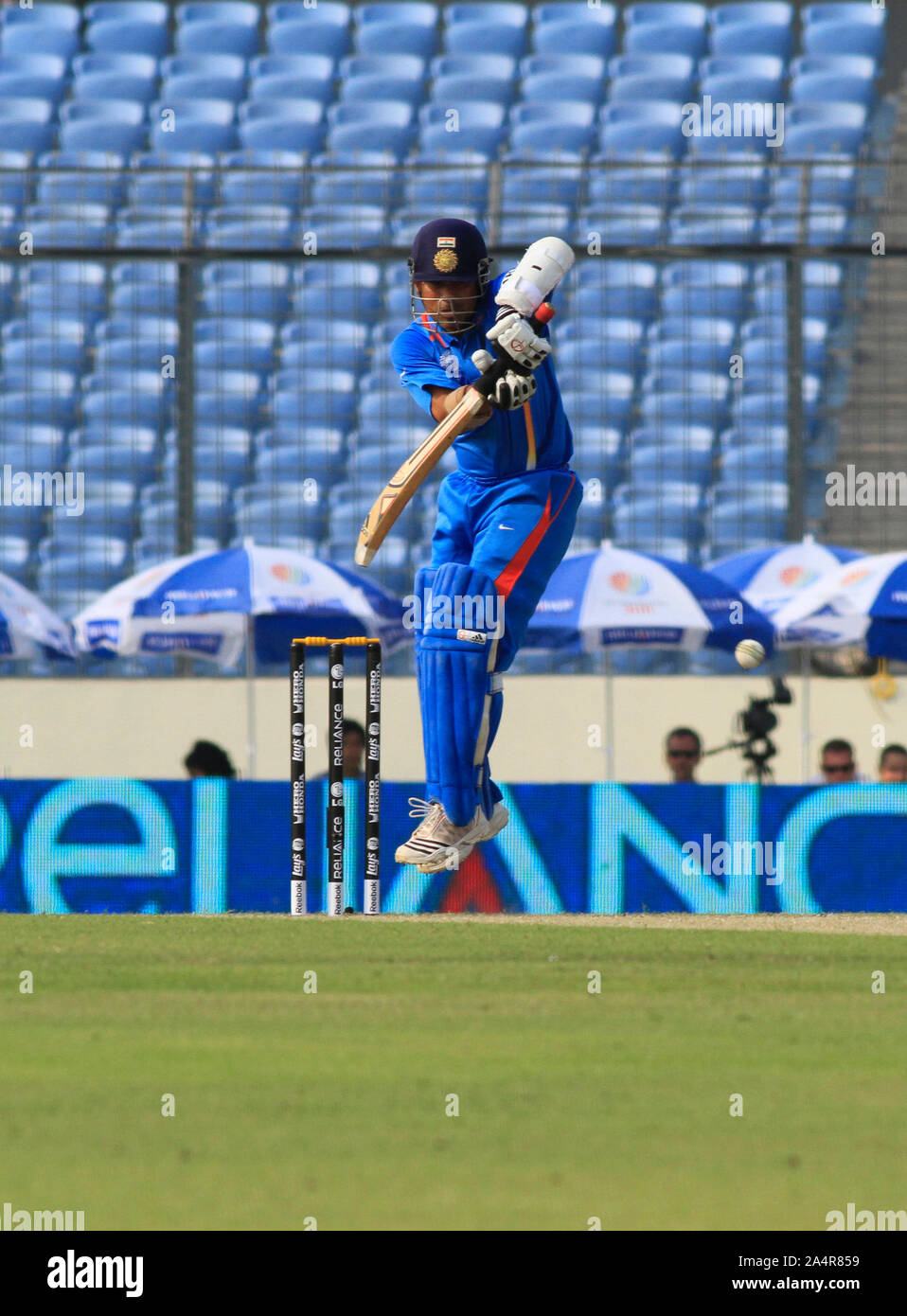 The opening match hi-res stock photography and images - Alamy