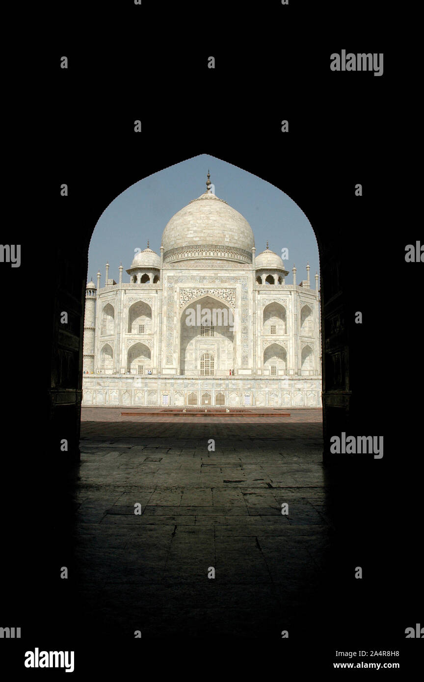 Taj mahal is the finest example of mughal architecture hi-res stock ...