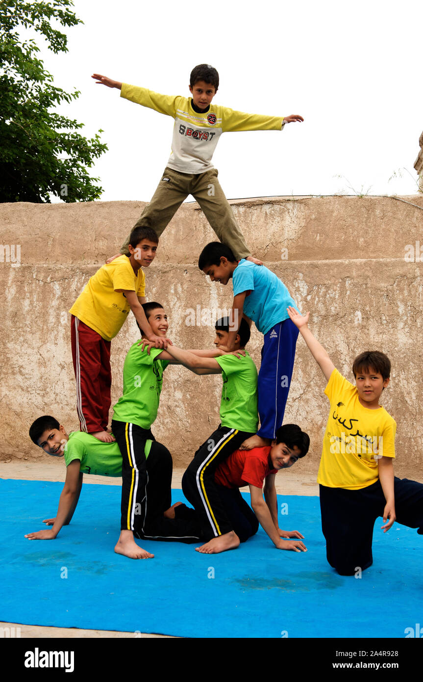 Circus techniques hi-res stock photography and images - Alamy