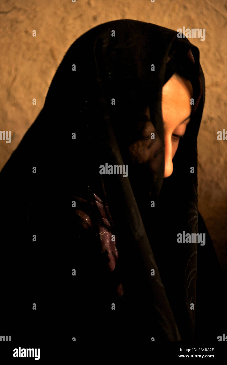 Muslim burqa class hi-res stock photography and images - Alamy