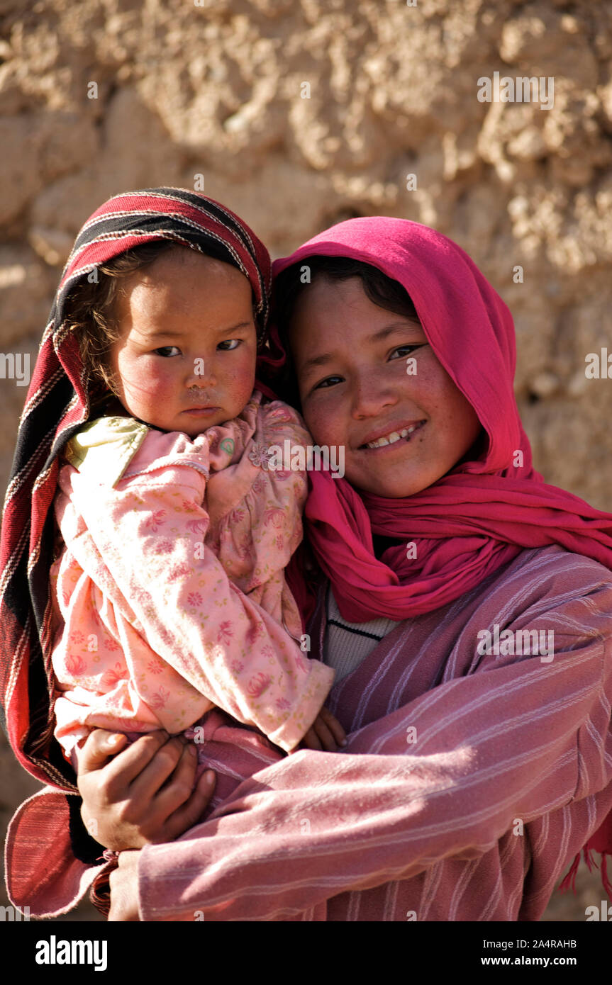 Happy afghan kids hi-res stock photography and images - Alamy