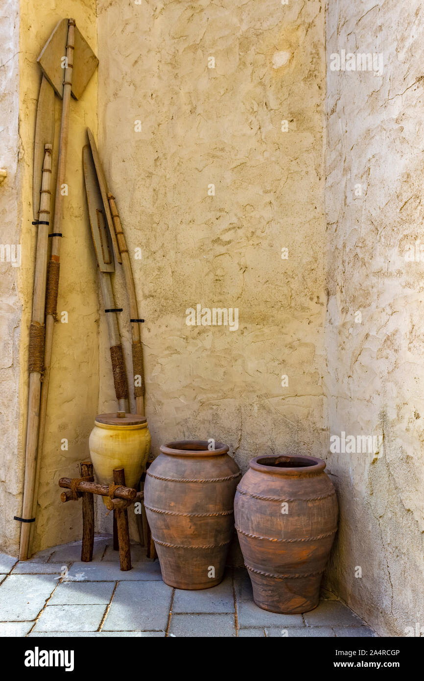 Large clay pots hi-res stock photography and images - Alamy