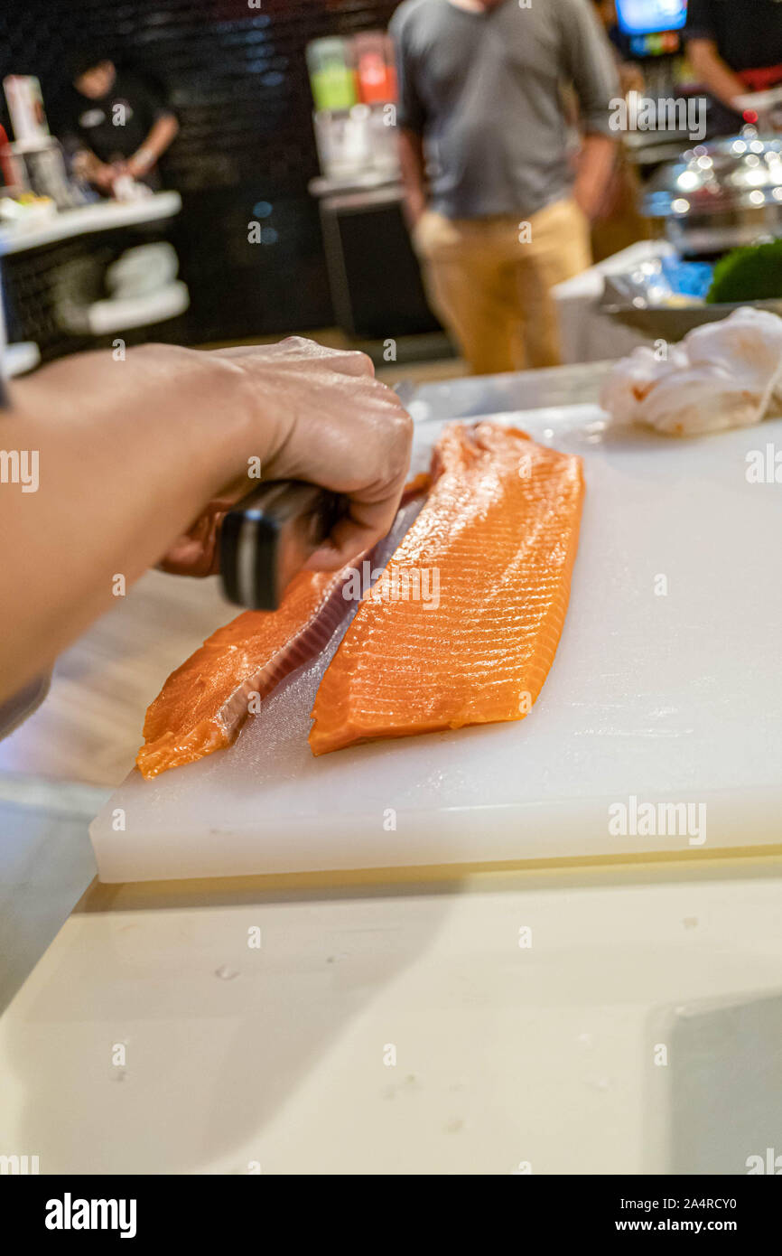 Japanese restuarant kitchen hi-res stock photography and images - Alamy