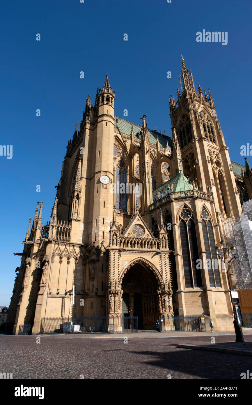 Architecture of Metz Cathedral Stock Photo - Alamy