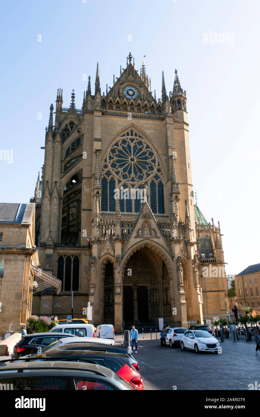Architecture of Metz Cathedral Stock Photo - Alamy