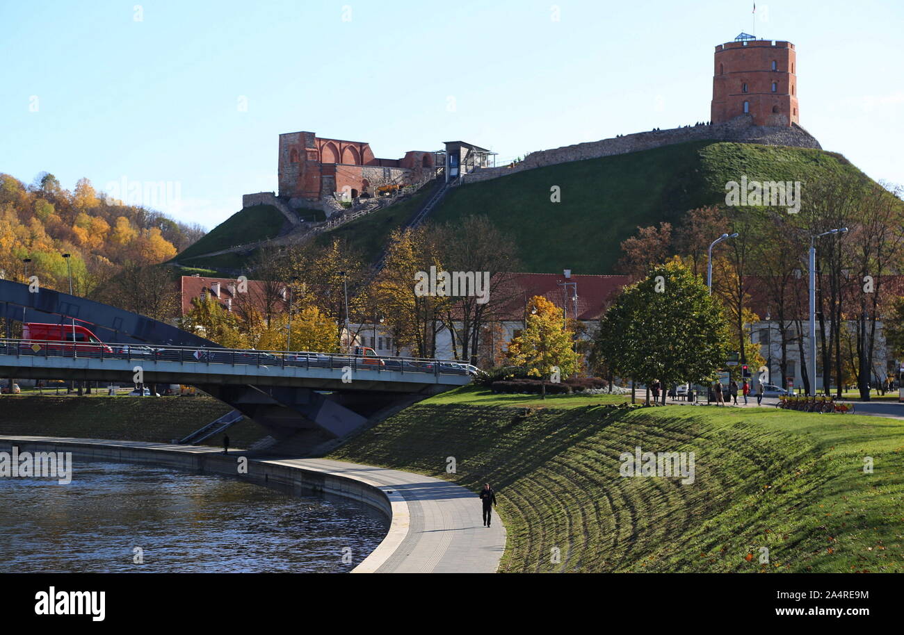 Vilnius. 15th Oct, 2019. Photo taken on Oct. 15, 2019 shows autumn ...