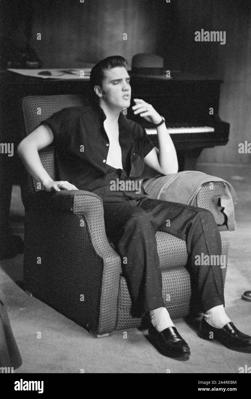 Elvis presley in person Black and White Stock Photos & Images - Alamy