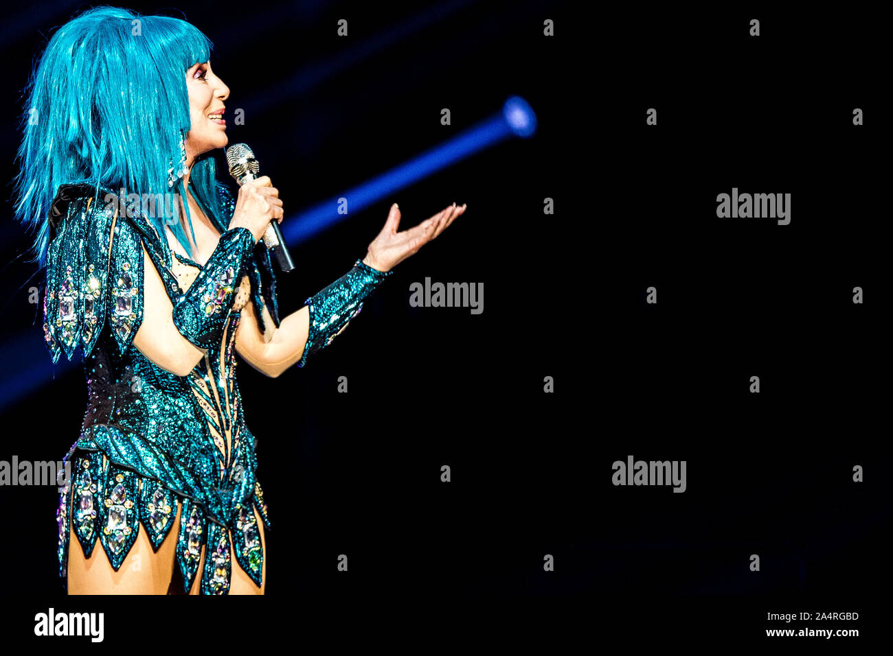 Actress singer cher hi-res stock photography and images - Alamy