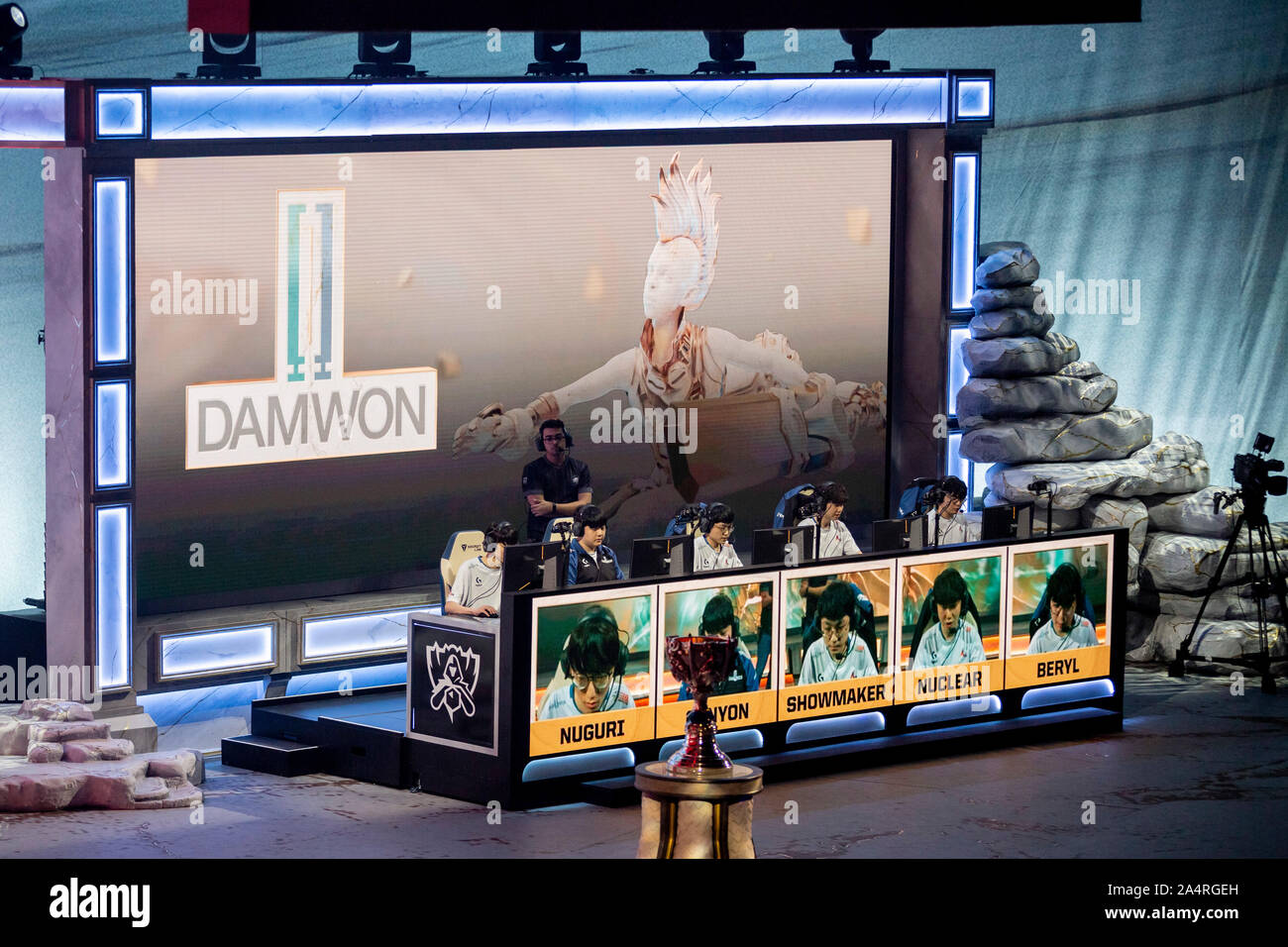 Dwg gaming hi-res stock photography and images - Alamy