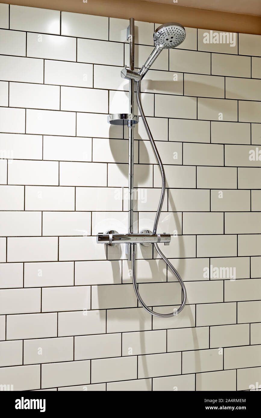 Water inside shower detail hi-res stock photography and images - Alamy