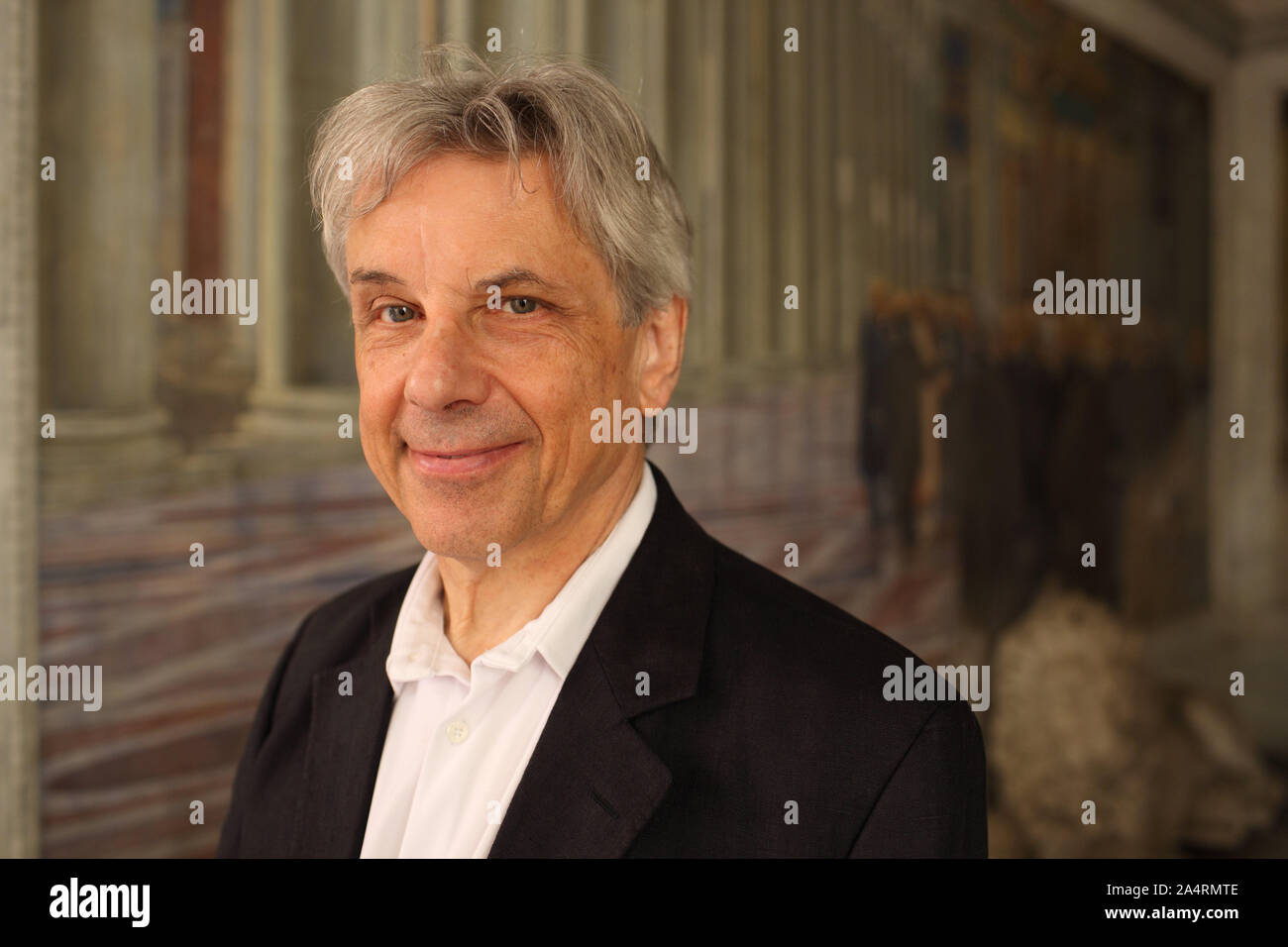 Michael Rosen Portrait High Resolution Stock Photography and Images - Alamy